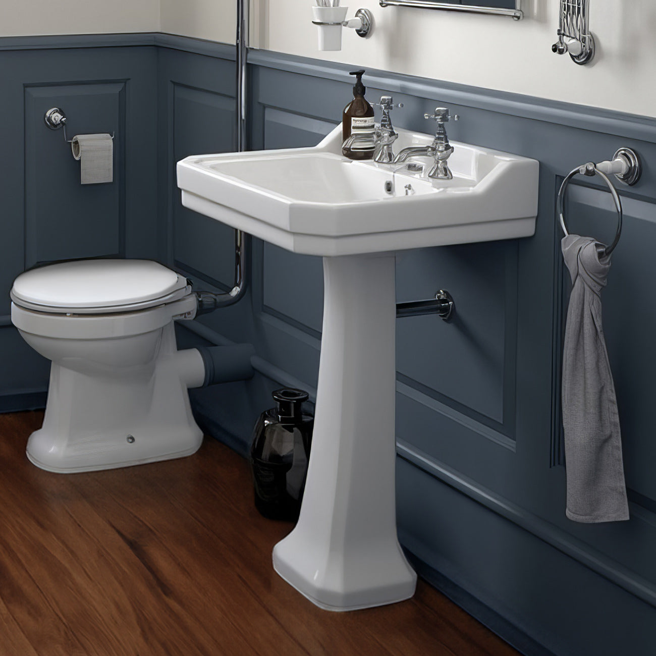 23" Traditional Pedestal with Large Rectangular Bowl, Backsplash, Dual ...